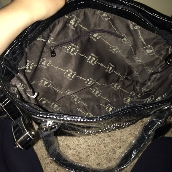 p & g collection | Bags | Leather Purse Never Used Brand New | Poshmark